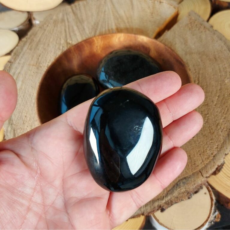 Heilstein schwarzer Obsidian Handstein
