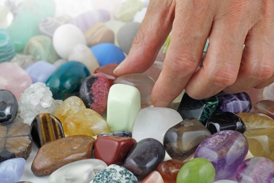 5 Tipps wie du deine Heilsteine aussuchst - Wie machst du es?